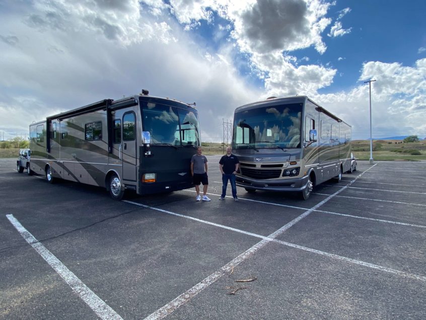 Bring RV Friends - Why You Should Travel in a Caravan - Grateful Glamper